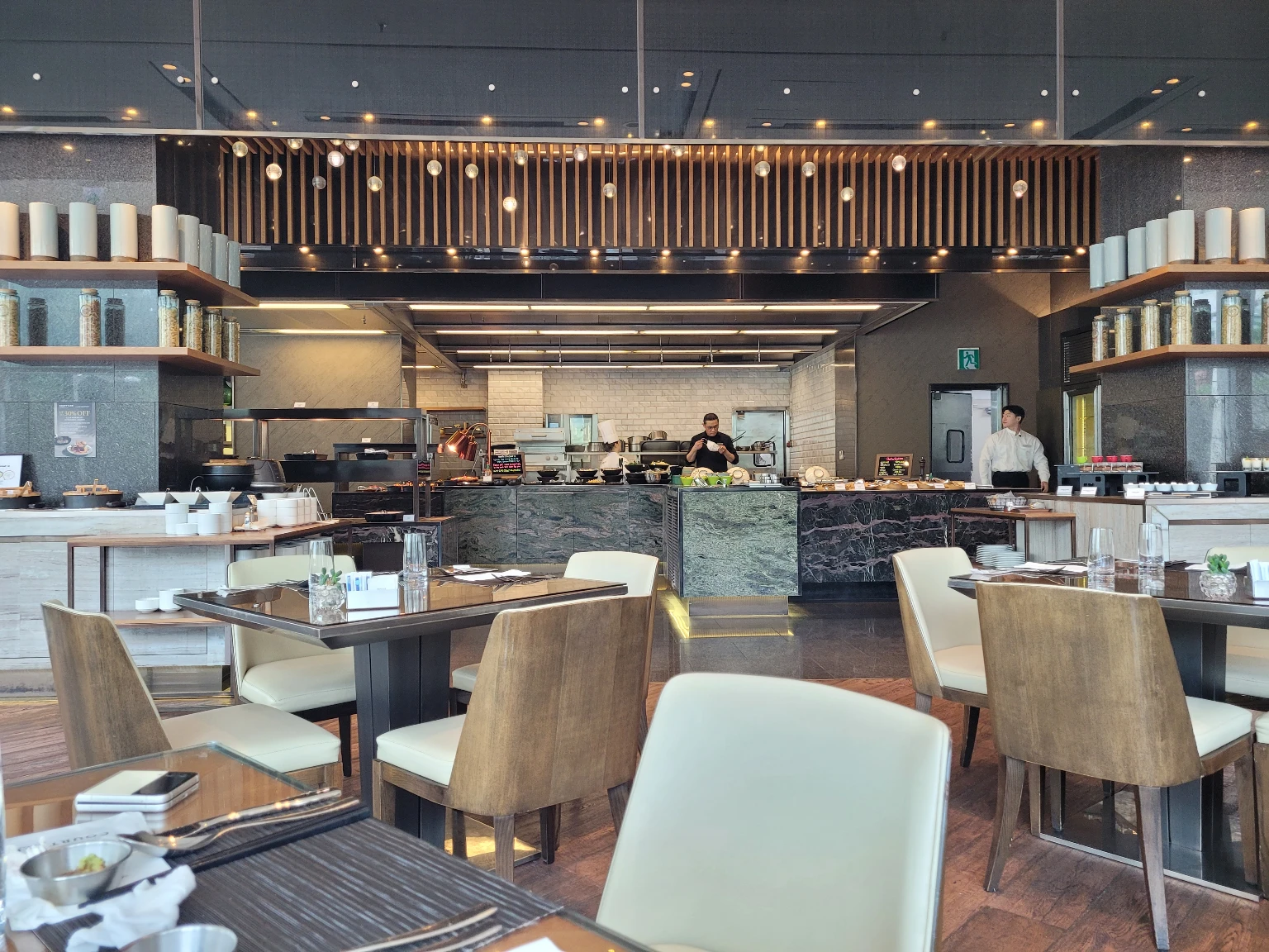 MoMo Café - Courtyard by Marriott Seoul Namdaemun